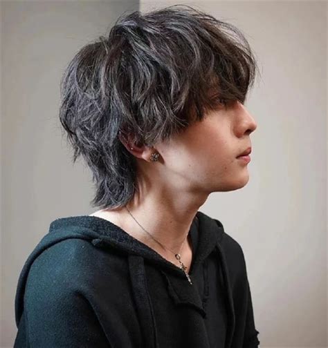 日系男生鲻鱼头 文艺风男生发型 定位烫发型 美发站