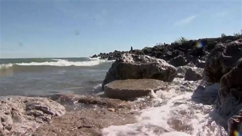 Advierten Sobre Condiciones Peligrosas Para Nadar En El Lago Michigan