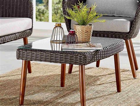 How To Style An Outdoor Coffee Table Storables