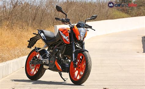 2017 KTM 200 Duke First Ride Review CarandBike