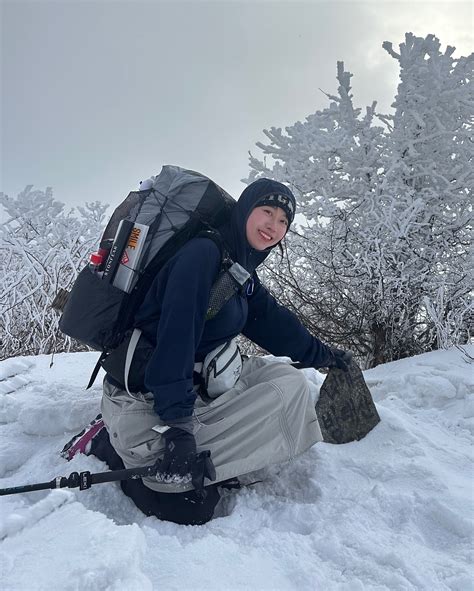 맹순 연휴 끝🥺🥹😂 행복했던 기억 되새김질하면서 월요팅 ️‍🔥 정상박 동계백패킹 설산백패킹 동계캠핑 백패킹 등산 Instagram