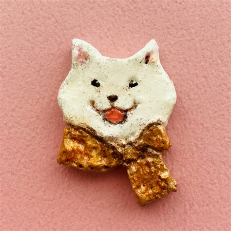 白柴ブローチ（dog Brooch） ブローチ かりたひかり 通販｜creemaクリーマ 18499674