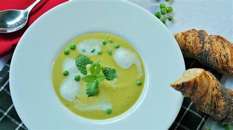 Receta de la crema de calabacín con quesitos así de fácil es