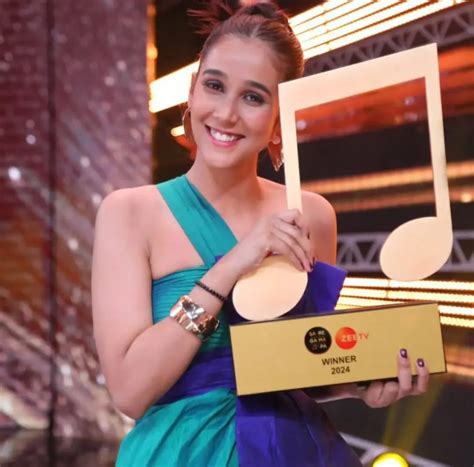 Shradha Mishra Biography Indian Singer Readableinfo