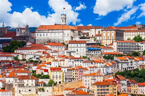 Universidade De Coimbra Em Coimbra Portugal Foto Premium