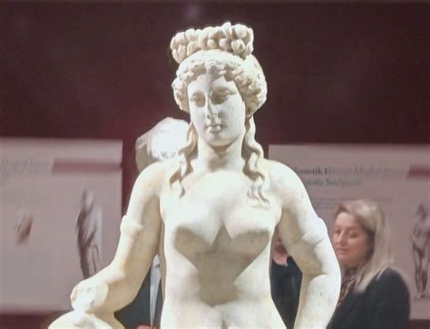 Beautiful Water Nymph Statue Turns Out To Be Aphrodite Arkeonews