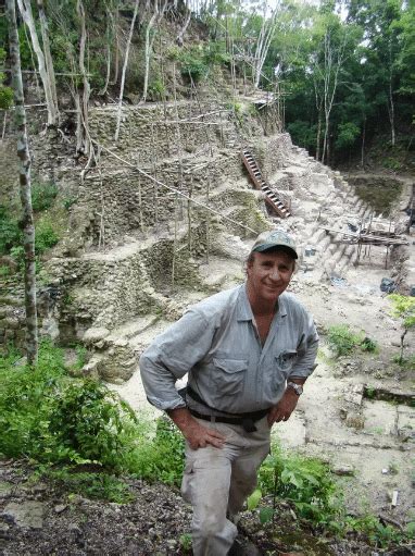 Arqueólogos descubren mundo perdido de antiguas ciudades mayas enterradas en selva remota Intriper