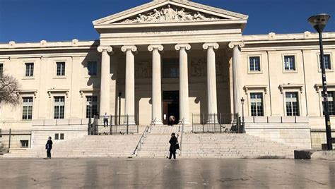 Marseille cinq personnes arrêtées pour une escroquerie au CPF à deux