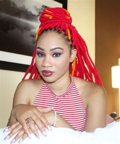 40 Fabulous Funky Ways To Pull Off Faux Locs