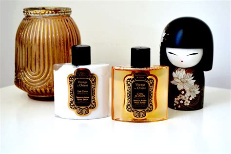 La Nouvelle Trousse De Voyage Ambre Musc Santal La Sultane De Saba La Minute D Emy Blog Lifestyle
