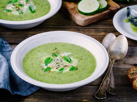 Soupe de poireaux et autres légumes Recette de Soupe de poireaux et
