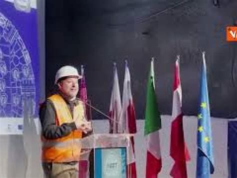 Video Salvini Codice Degli Appalti Scommette Su Sindaci E Su