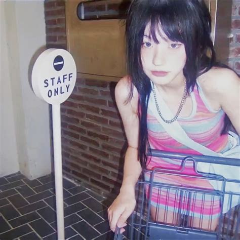 防止受傷的最佳方法是降低期待 「風格女… 高清图片，堆糖，美图壁纸兴趣社区