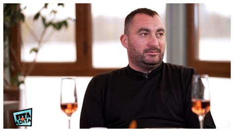 Cine este și cum arată tânăra care ar fi rămas însărcinată cu Pescobar