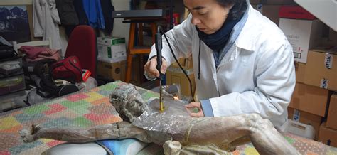 Restauración de talla de Cristo crucificado mjrgrestauracion