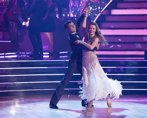 Dwts Has Emotional Double Elimination See Who Went Home First