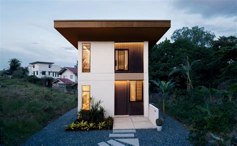 Qc Govt And Billionbricks Launch Phs First Net Zero Home Manila Standard