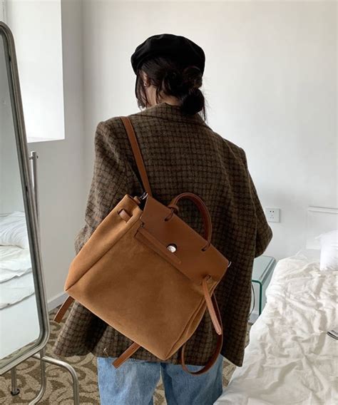 에르 스웨이드 스퀘어 백팩 보부상 가방