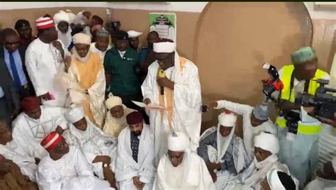 Kwankwaso Gov Yusuf Wed 1700 Couples In Kano Daily Trust