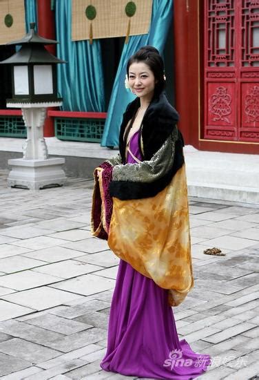 图文：《花田喜事2010》探班 熊黛林古装扮相影音娱乐新浪网