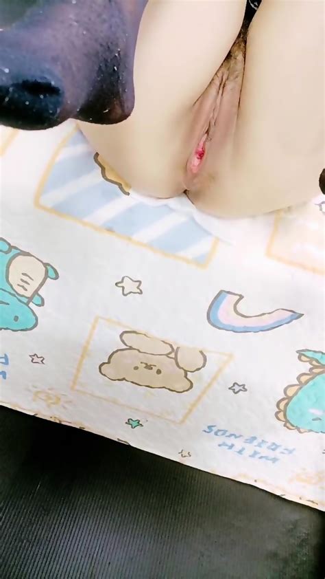 浑圆大屁股！眼镜骚御姐翘起美臀第一视角后入 Eporner