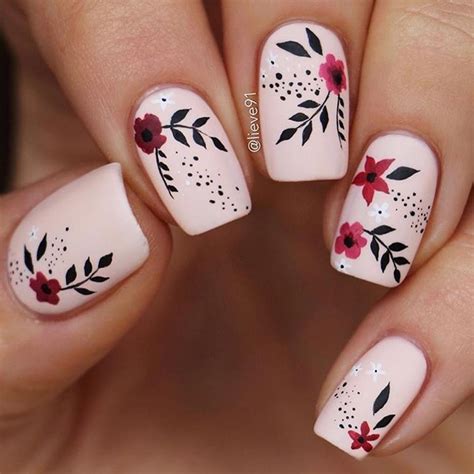 Infinite Appeal Of Trending Square Nails