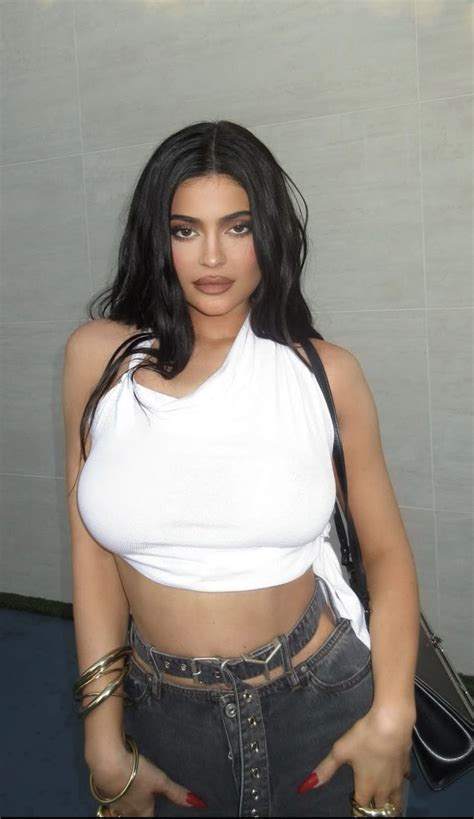 Pin By Mery Bur On Kylie Jenner Kylie Jenner Kylie Jenner Look