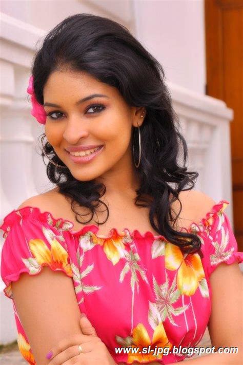 Lanka Girls Srilanka Models And Srilankan Actress Photos Srilankan Riset
