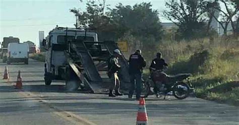 Motociclista Morre Depois De Atropelar Cavalo Na BR Gerais Estado De Minas