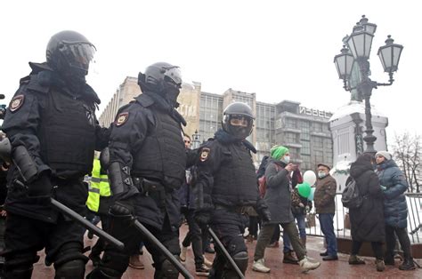 Mckinsey Bans Moscow Staff From Attending Pro Navalny Protest The
