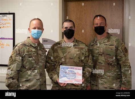 Us Air Force Col Derek Salmi Left 60th Air Mobility Wing Commander And Chief Master Sgt