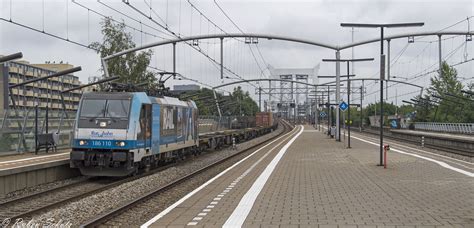 RTB 186 110 Met Blerick Shuttle Te Zwijndrecht Een Van De Flickr