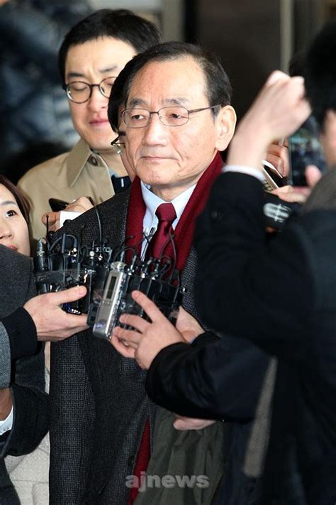 한나라당 돈 봉투 사건 김효재 전 청와대 정무수석 검찰 출두 아주경제