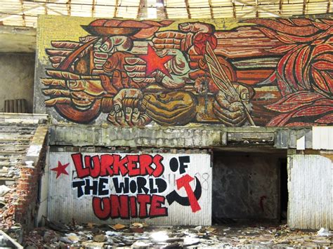 Паметникът на Бузлуджа Версия 2013 фотогалерия На ръба Peika Bg