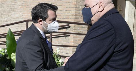 La Guardia Costiera Risponde Alla Difesa E Non A Salvini La