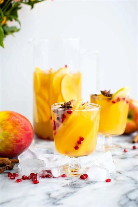 44 Fall Cocktails That Are Cozy Refreshing And Oh So Seasonal Purewow