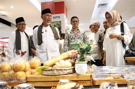 Gubernur Mahyeldi Wajibkan Retail Di Sumbar Terima Produk UMKM