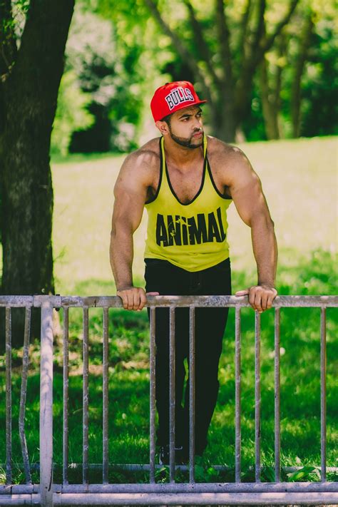 Model Faizan Seedat Fashion Model Poses Model Poses Model