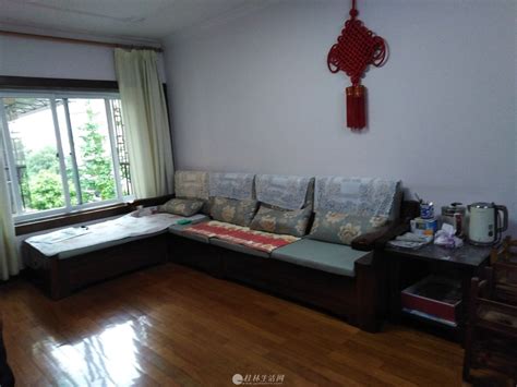 三里店 育才本部 东方花园精致2房 三面采光 桂林二手房 桂林二手房信息 桂林二手房价格 桂林二手房出售 桂林房屋出售 桂林分类信息