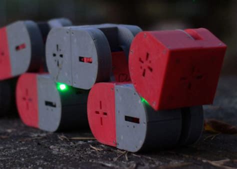 DTTO Modular Robot Built Using Arduino And 3D Printed Parts Video