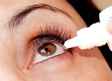 Чем промыть глаза при конъюнктивите