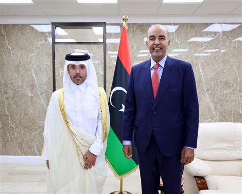 نائب رئيس المجلس الرئاسي الليبي يجتمع مع سفير دولة قطر الشرق