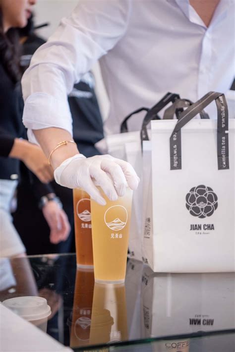 Jian Cha ชาพรีเมียมดอกคามิเลีย ต้นตำรับจีน แห่งแรกแห่งเดียวในไทย ส่งตรงความหอมอร่อยสู่ สยาม พารา