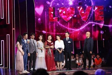 继《非诚勿扰》后，孟非又来主持相亲节目，牵手率竟如此高 脾气不满直言直播间徐捷易坊