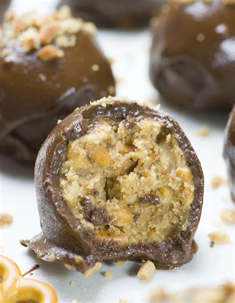 Chocolate Peanut Butter Pretzel Bites Chocolate Dipped Dessert Recipe