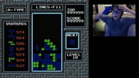 See The Moment A 13 Year Old Beats Tetris For The First Time In History