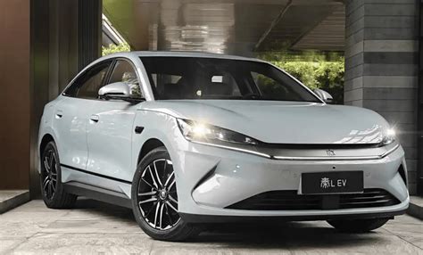 比亚迪秦L EV内饰官宣已经有车载冰箱和怀挡了 搜狐汽车 搜狐网