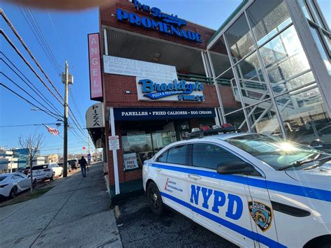 Nypd Investigates Burglary At Popular Pizzeria On Staten Island