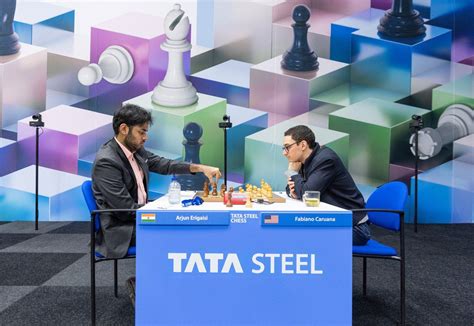 Carlsen Rises With Rounds Left Chess