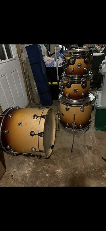 DW Collectors Drums Burnt Toast Fade Reverb